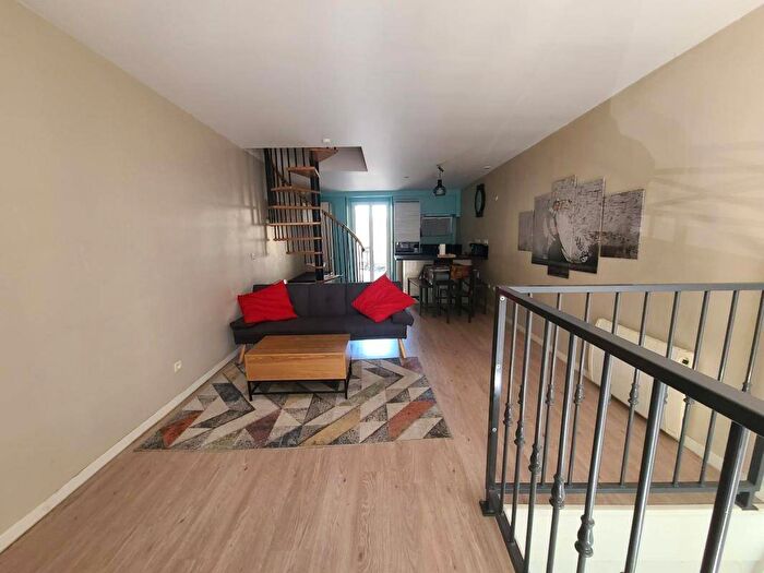 Appartement à louer - Canal, Givors - 3 pièces - 2 chambres