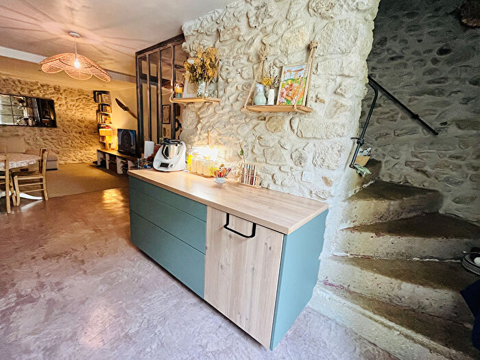 Eyguières : Maison 5 pièces à vendre