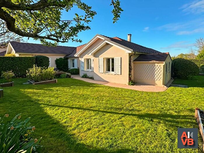 Maison 7 pièces à Bussy-Saint-Georges, à vendre
