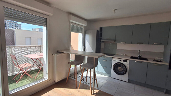 Ivry-sur-Seine, Petit Ivry : Appartement 2 pièces à vendre