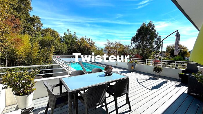 Maison à vendre - Gradignan - 8 pièces - 4 chambres