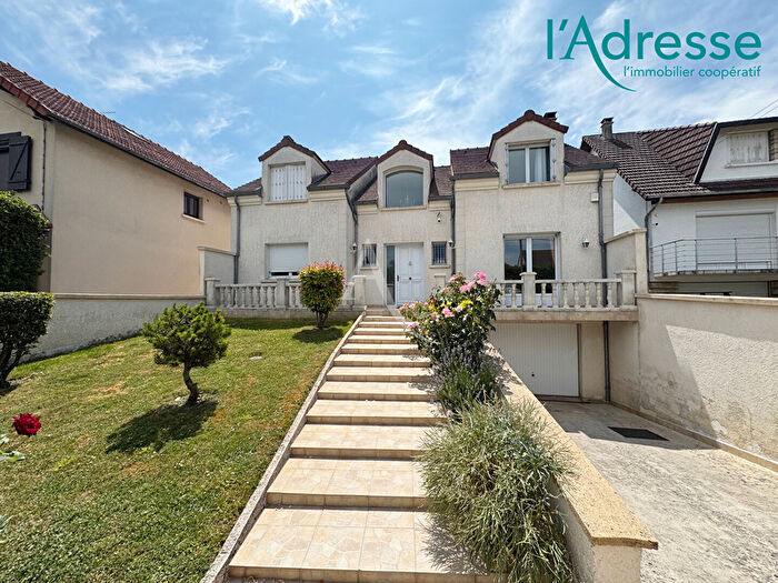 Maison 8 pièces à vendre à Gournay-sur-Marne