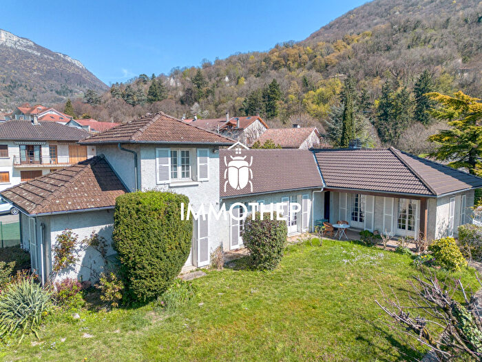 Maison à vendre - Voreppe - 7 pièces - 5 chambres