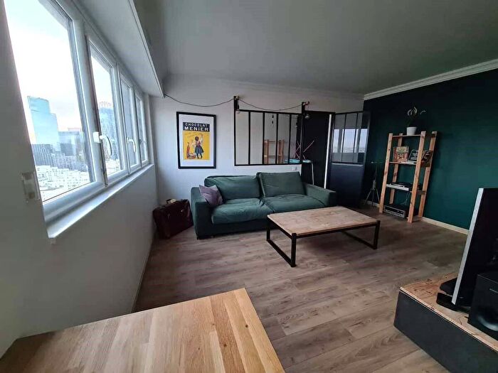 Appartement à louer - Hôtel de Ville, Courbevoie - 3 pièces - 1 chambre