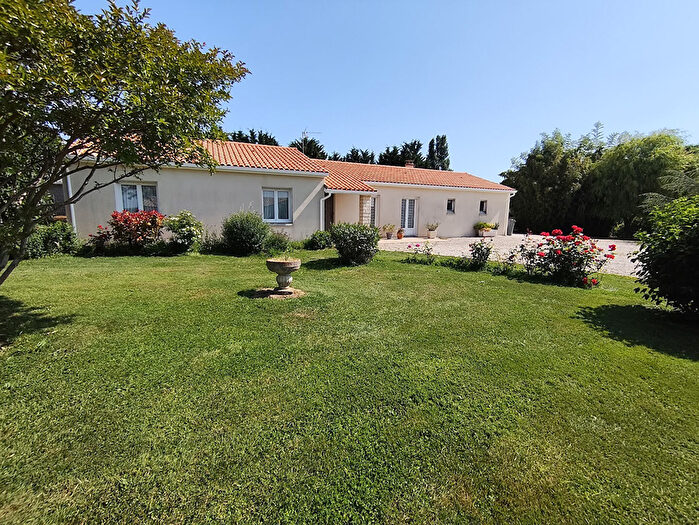 Maison à vendre - Aiffres - 6 pièces - 4 chambres