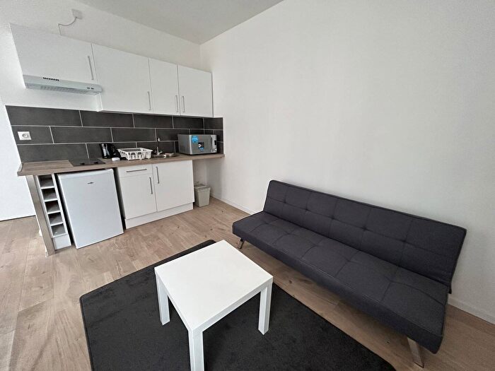 Appartement à louer - Hyper Centre-Vieille Ville, Saint-Étienne - 1 pièce