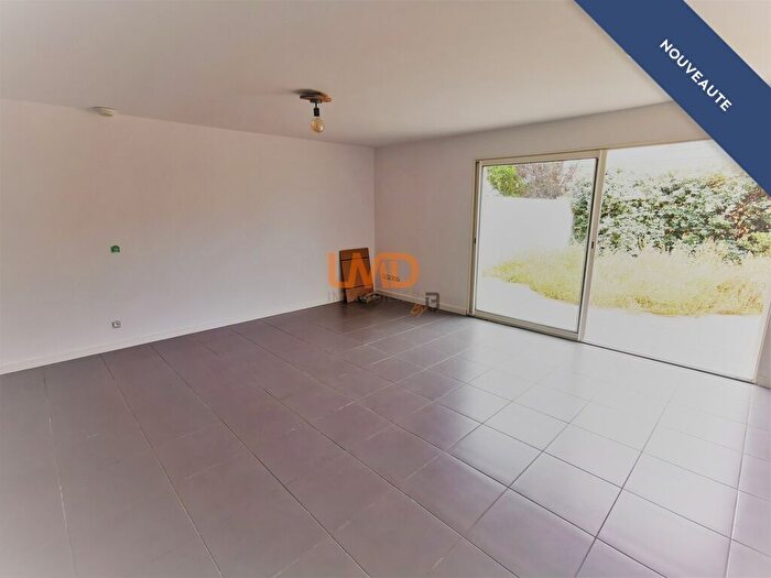 Maison à vendre - Saint-Féliu-dAvall - 4 pièces - 3 chambres