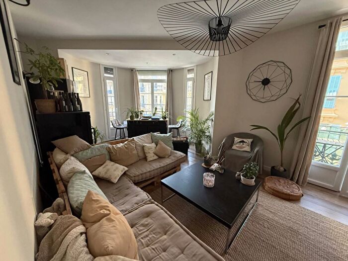 Appartement à louer - Carabacel, Nice - 4 pièces - 3 chambres