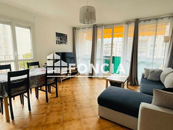 Rives de lYerres-Tournelles - Appartement 3 pièces à louer