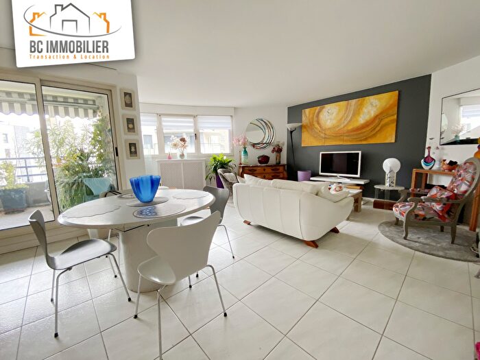 Appartement à vendre - Ferney-Voltaire - 2 pièces - 1 chambre