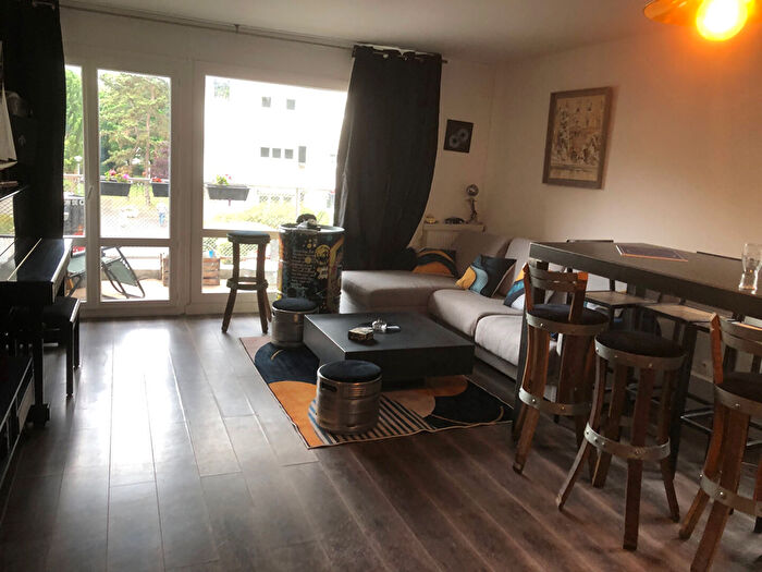 Appartement 3 pièces à vendre à Courbevoie, Bécon