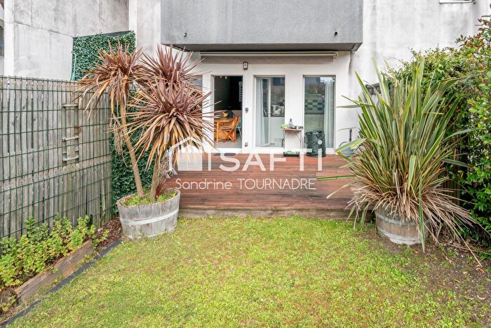 Appartement à vendre - Mérignac, Saint-Augustin - 4 pièces - 3 chambres