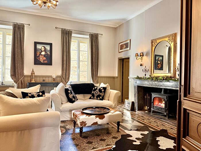 Maison à vendre - Pépieux - 14 pièces - 8 chambres