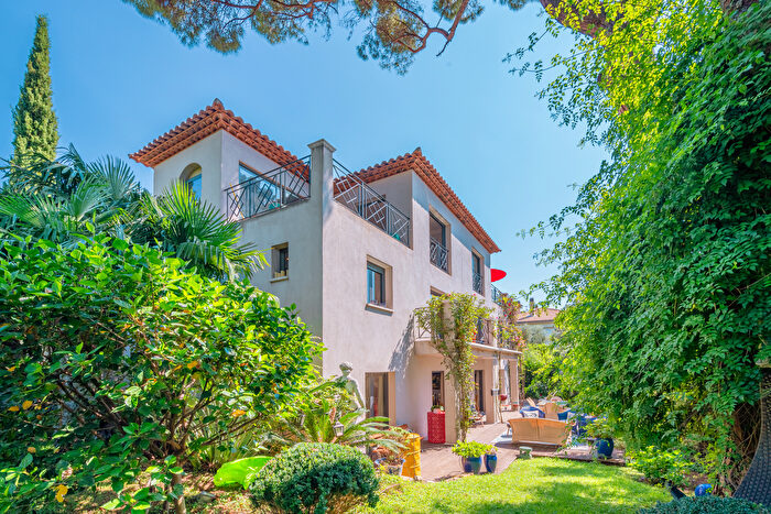 Maison à vendre - Toulon, Le Mourillon, La Mitre, Fort Lamalgue - 10 pièces - 5 chambres