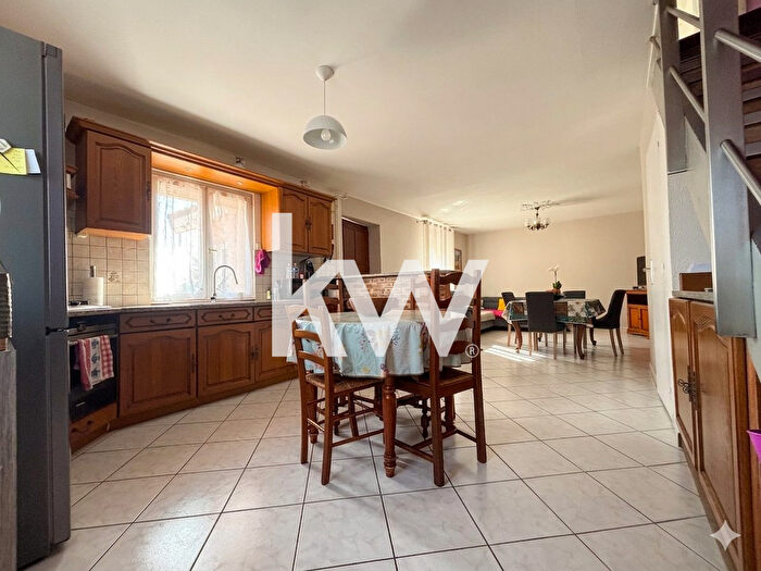 Maison à vendre - Veauche - 4 pièces - 3 chambres