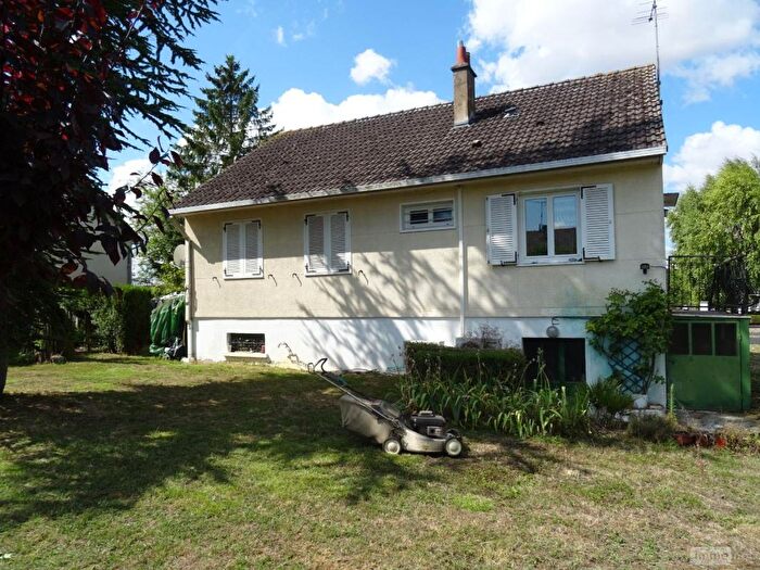 Maison à vendre - Levroux - 4 pièces - 3 chambres