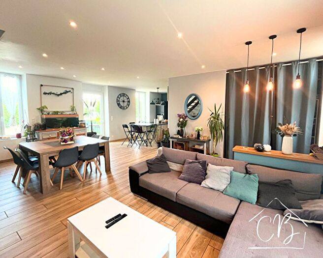 Maison à vendre - Montignac - 5 pièces - 3 chambres