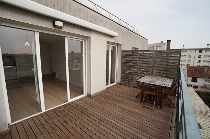 Appartement à vendre - Drancy, Paris Campagne - 3 pièces - 2 chambres