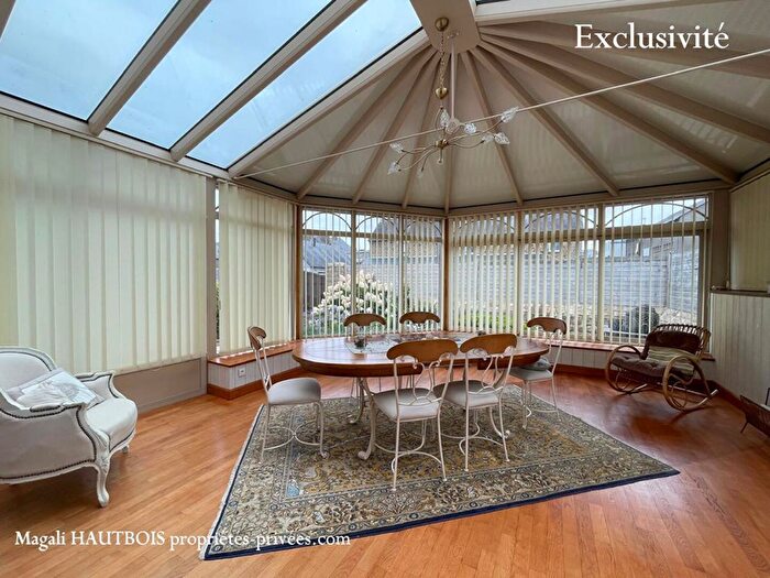 Maison à vendre - Saint-Hilaire-du-Harcouët - 9 pièces - 6 chambres