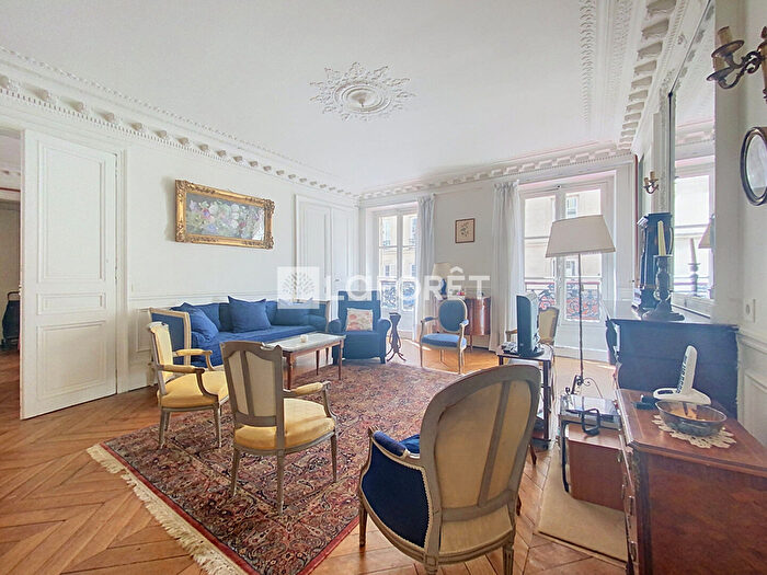 Paris 8ème, Elysée, Madeleine : Appartement 4 pièces à vendre