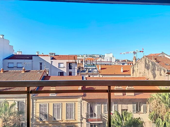 Appartement à vendre - Cannes, Centre-ville - 2 pièces - 1 chambre