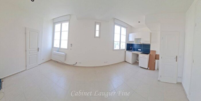 Appartement à louer - Marseille ème arrondissement - 1 pièce