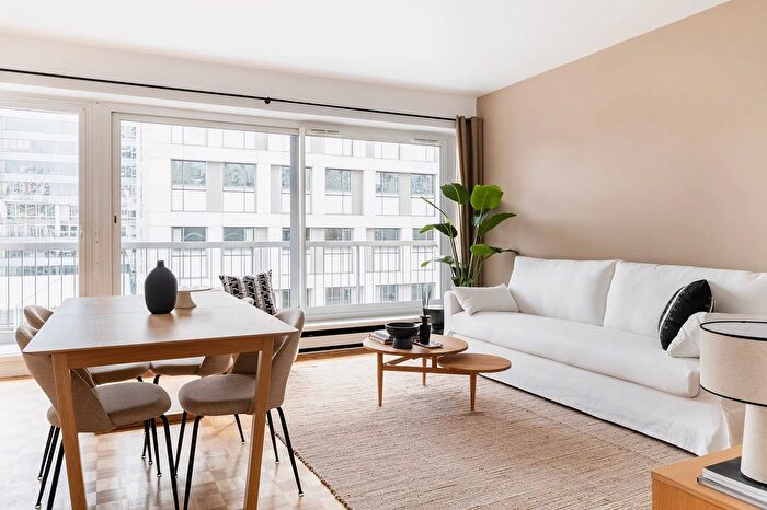 Appartement à vendre - Courbevoie, Hôtel de ville - 4 pièces - 3 chambres