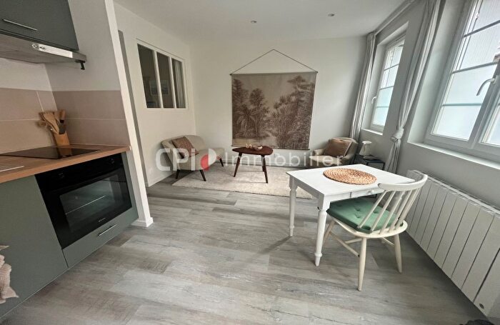Appartement à louer - Quartiers Nord-Est, Jeanne dArc - 1 pièce - 1 chambre