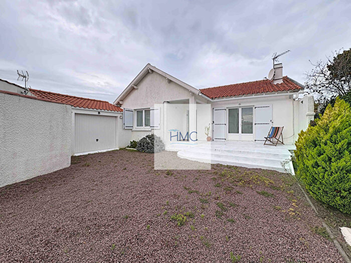 Maison à vendre - Noirmoutier-en-lîle, Centre-ville, Cinq Chemins - 5 pièces - 3 chambres