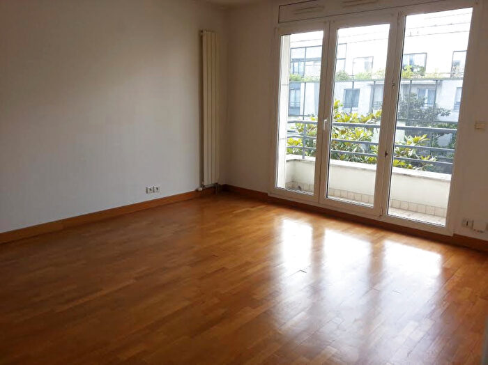 Appartement 1 pièce à Courbevoie, Hôtel de ville, à louer