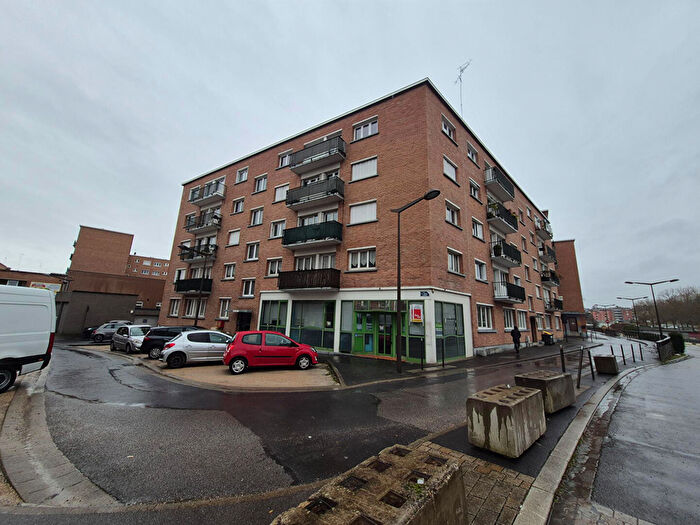 Appartement 4 pièces à vendre - Maubeuge, Centre-ville
