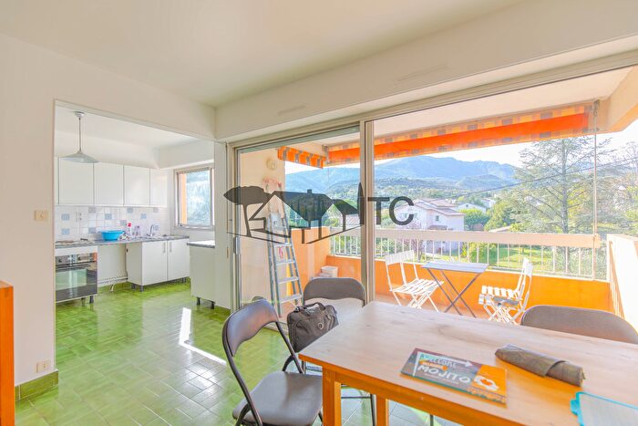 Appartement à vendre - Les Vans - 2 pièces - 1 chambre