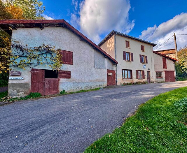 Maison à vendre - Saint-Léger-sous-la-Bussière - 6 pièces - 4 chambres