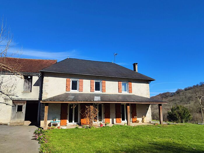 Maison à vendre - Arrast-Larrebieu - 6 pièces - 4 chambres