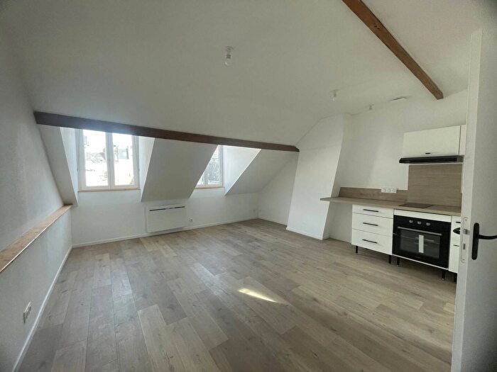 Appartement à louer - Le Vermandois, Saint-Quentin - 1 pièce