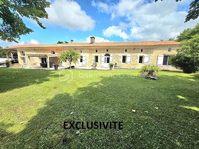 Maison à vendre - Saint-André-de-Cubzac - 10 pièces - 4 chambres