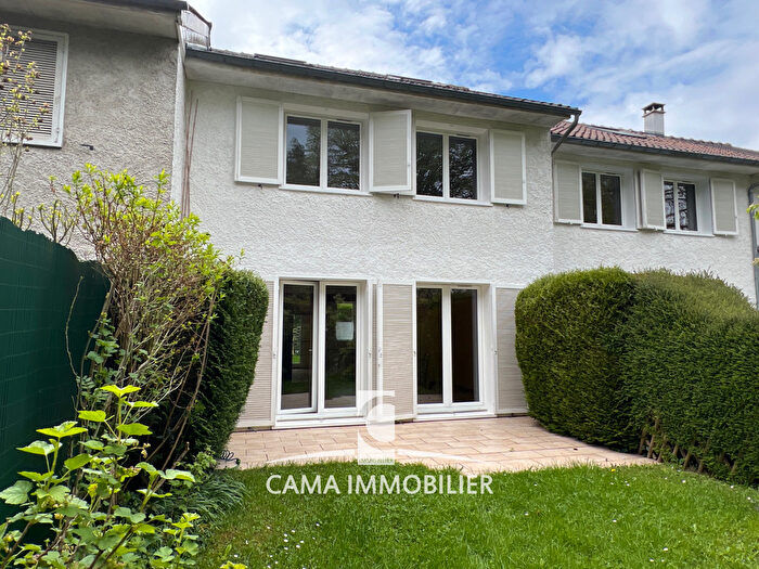Maison 4 pièces à Les Loges-en-Josas, à vendre