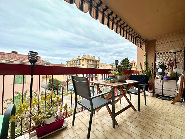 Appartement à vendre - Menton, Haut Borrigo, Saint-Paul-Garavan, Vallée de Gorbio - 3 pièces - 2 chambres