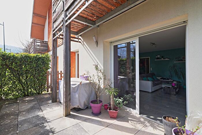 Appartement à louer - Saint-Jorioz - 3 pièces - 2 chambres