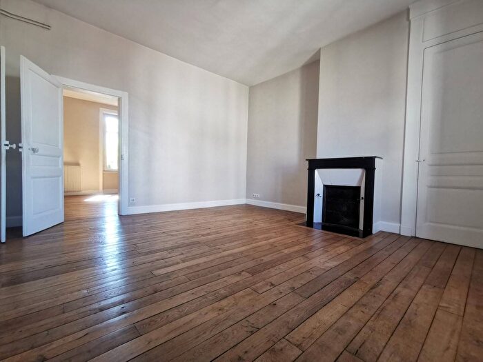 Appartement à louer - Limoges - 3 pièces - 2 chambres