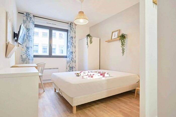 Appartement à louer - Poincaré-Foch-Anatole France, Nancy - 1 pièce