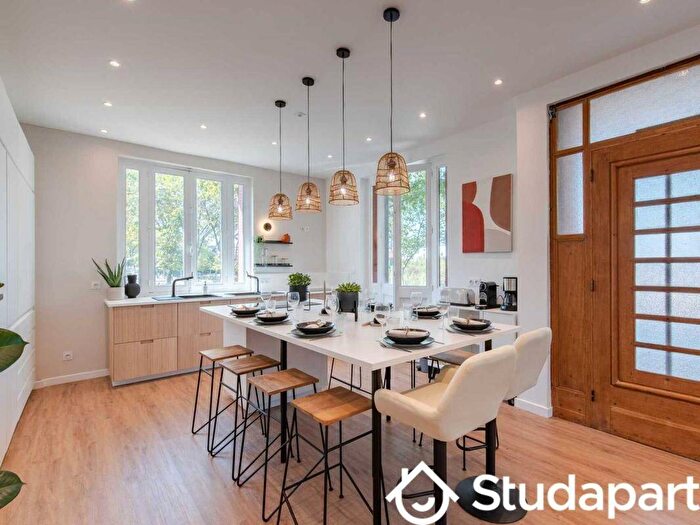 Appartement à louer - Parilly-Jules Guesde, Vénissieux - 1 pièce - 1 chambre