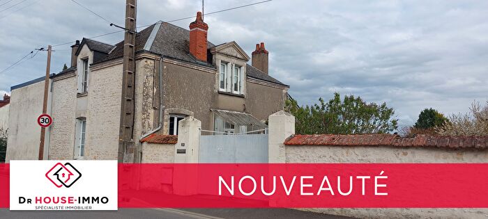 Maison 6 pièces à vendre à Issoudun, Chinault, Château de Frapesle, Bois d'Artry, Tourailles