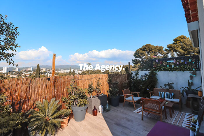 Maison à vendre - Marseille e  - 4 pièces - 3 chambres