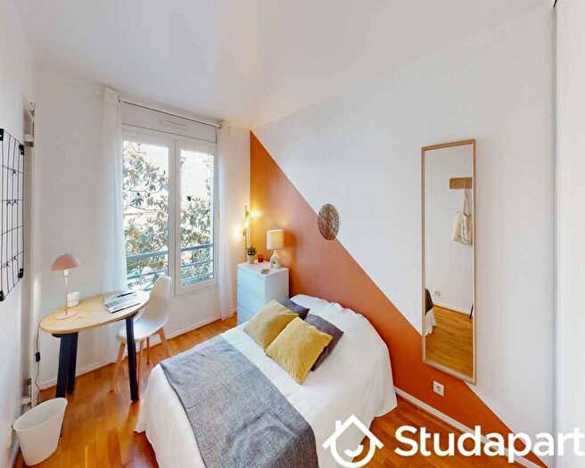 Appartement à louer - Hôtel de Ville, Courbevoie - 1 pièce - 1 chambre