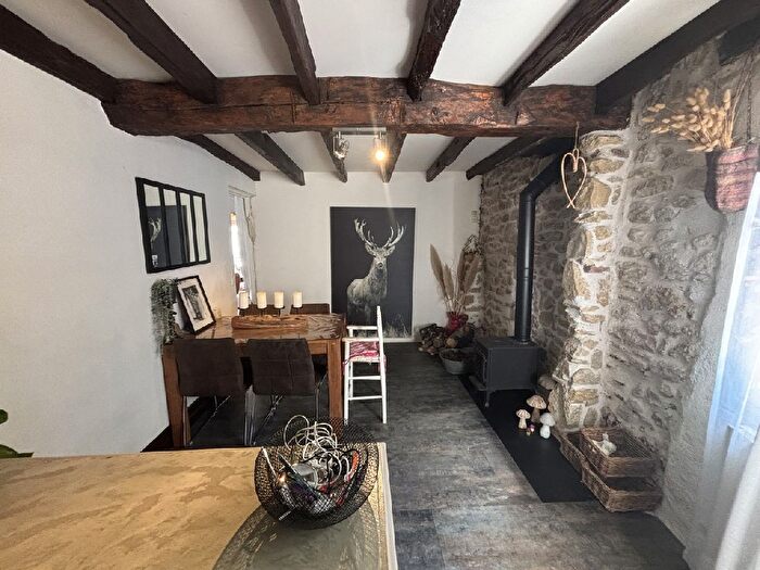 Maison à vendre - Sainte-Bazeille - 6 pièces - 3 chambres