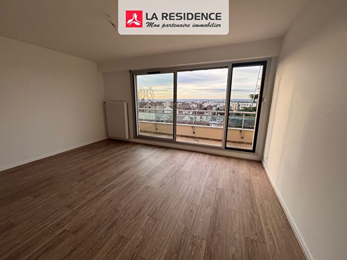 Appartement à louer - Cormeilles-en-Parisis, Haut et Centre - 2 pièces - 1 chambre