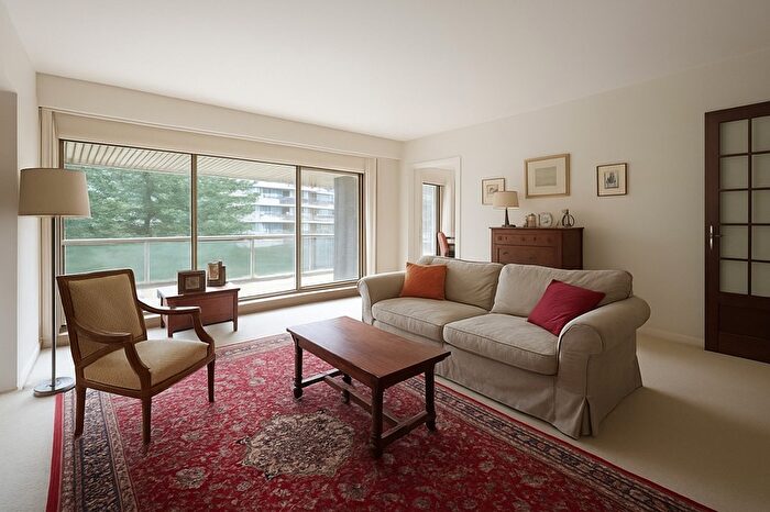 Appartement à vendre - Rocquencourt - 5 pièces - 3 chambres