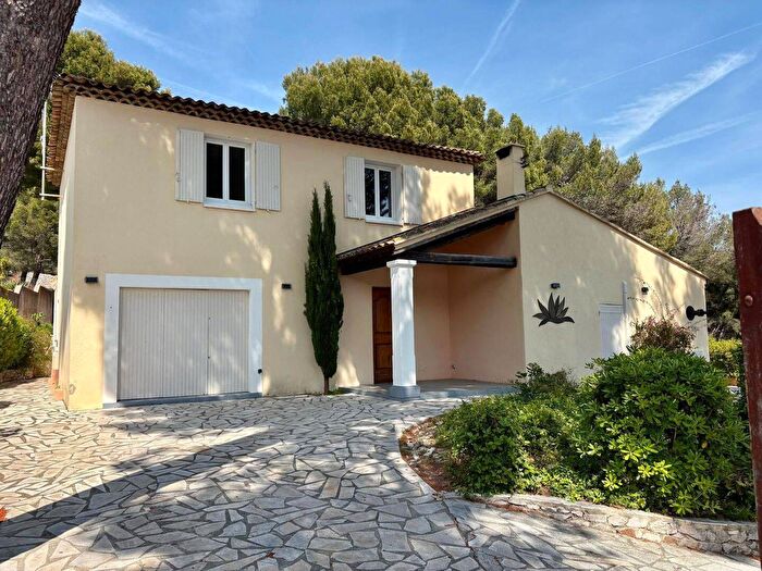 Maison 6 pièces à Peripherie, Cassis, à louer