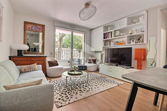 Clichy, Fournier, Pasteur, Bac dAsnières : Appartement 3 pièces à vendre